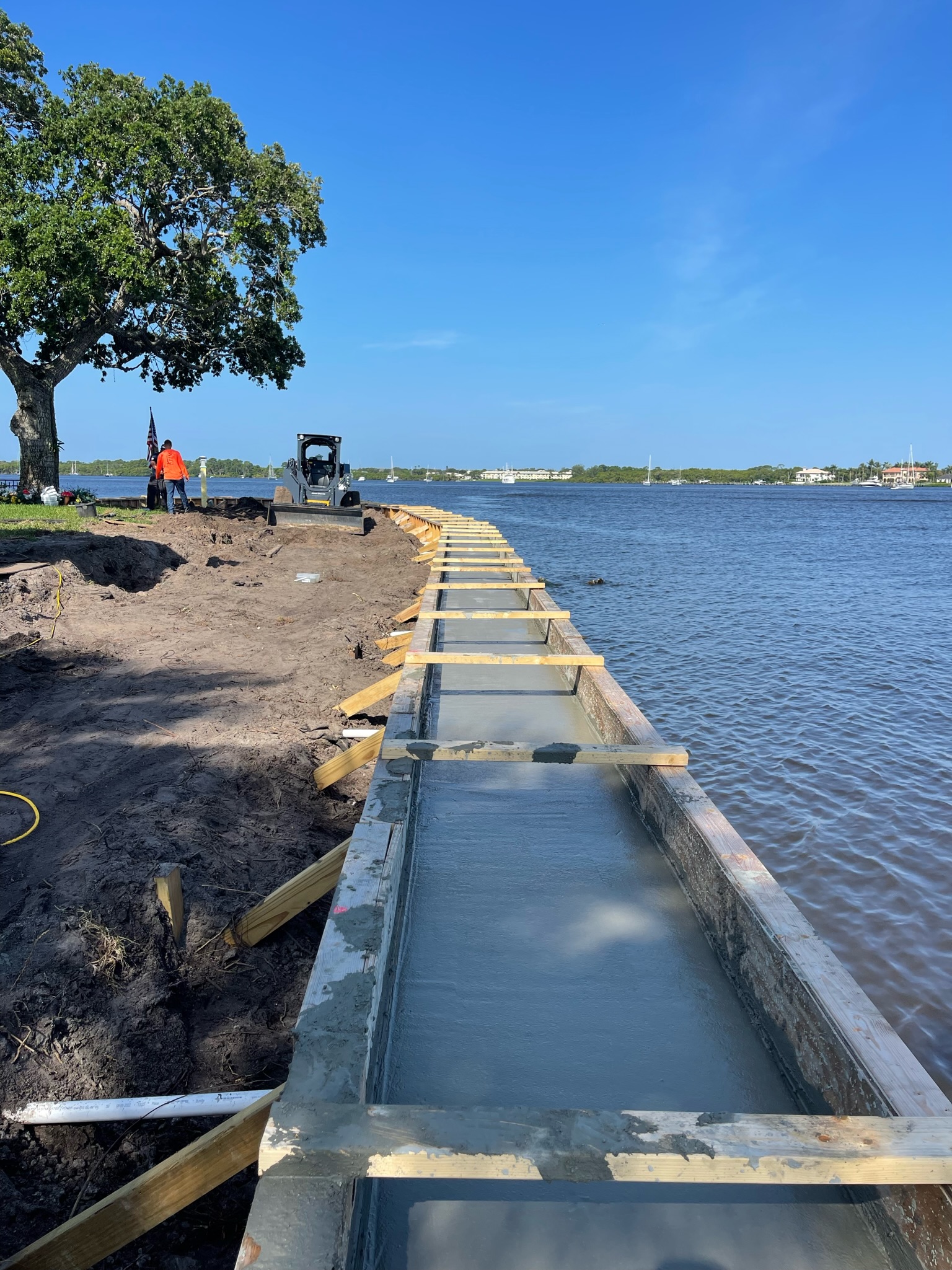 Building a New Seawall: 4 Decision Factors - Palmera Construction